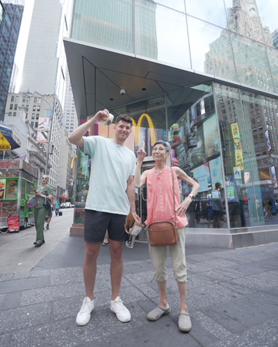 Most fast food restaurants visited in 24 hours record achieved by ...