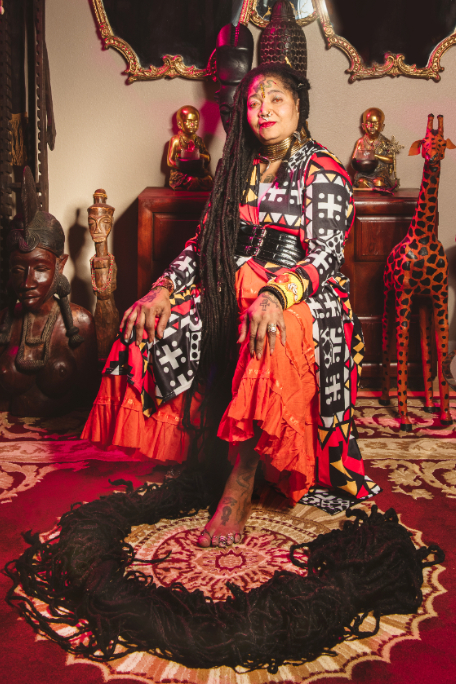 "My royal crown": Florida woman has the world’s longest locs | Guinness ...