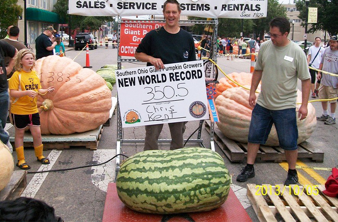 Five of the heaviest and fattest fruits ever grown | Guinness World Records
