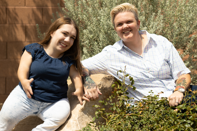 US couple sets greatest height difference record with nearly 3ft ...