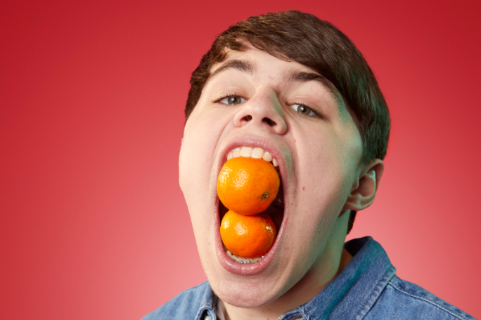 "I have the biggest mouth in the world": Teen breaks own record ...