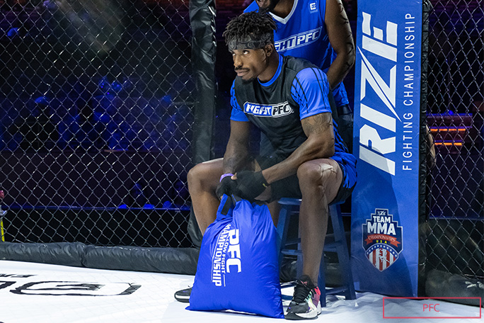 Pro pillow fighting: All you need to know about the new combat sport ...