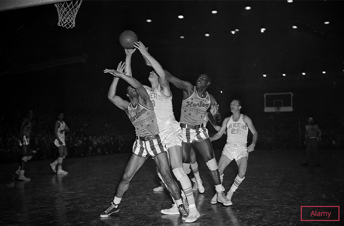 How Harlem Globetrotters fought back against segregation to become ...