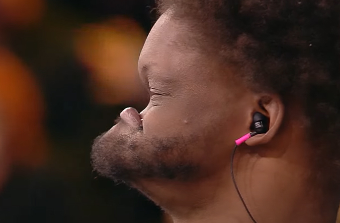 Internet star HolyGxd contorts face to break gurning record | Guinness ...