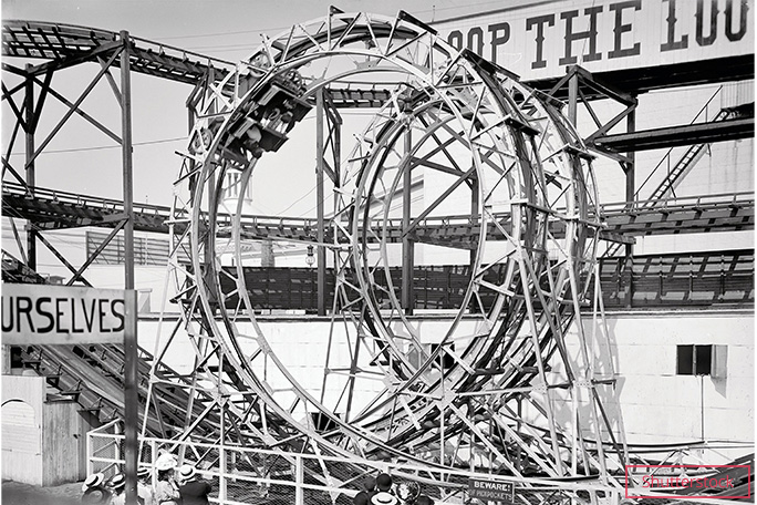 First looping rollercoaster was a spectacle to attract the curious and ...