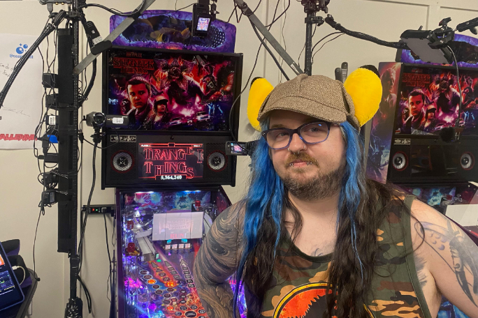 Pinball champion on a roll after 62-hour marathon | Guinness World Records