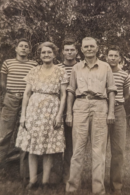 Oldest living male triplets turn 93: "We're not just brothers, we're ...