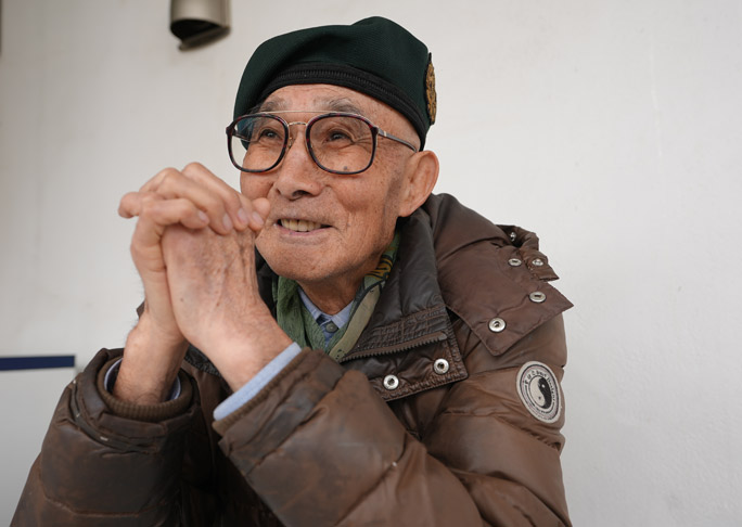 89-year-old man named world's oldest surfer after discovering sport in ...