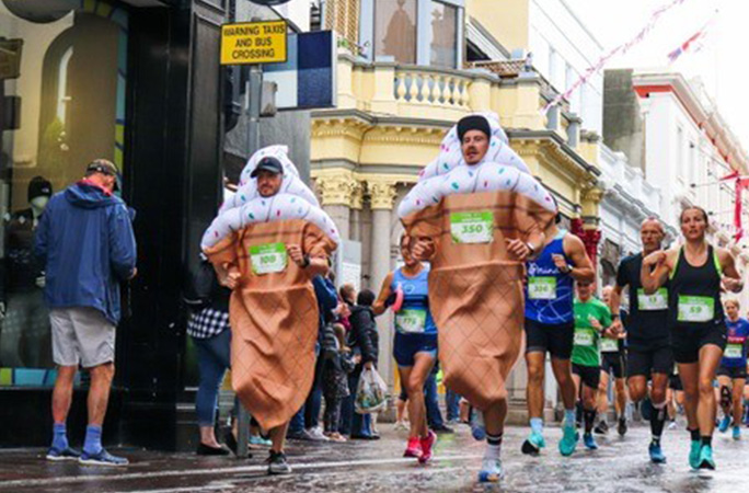 Marathon runner says special thank you to pal with surprise world ...