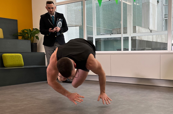 Fitness fanatic Alex Goulding attempts two punishing push up records ...