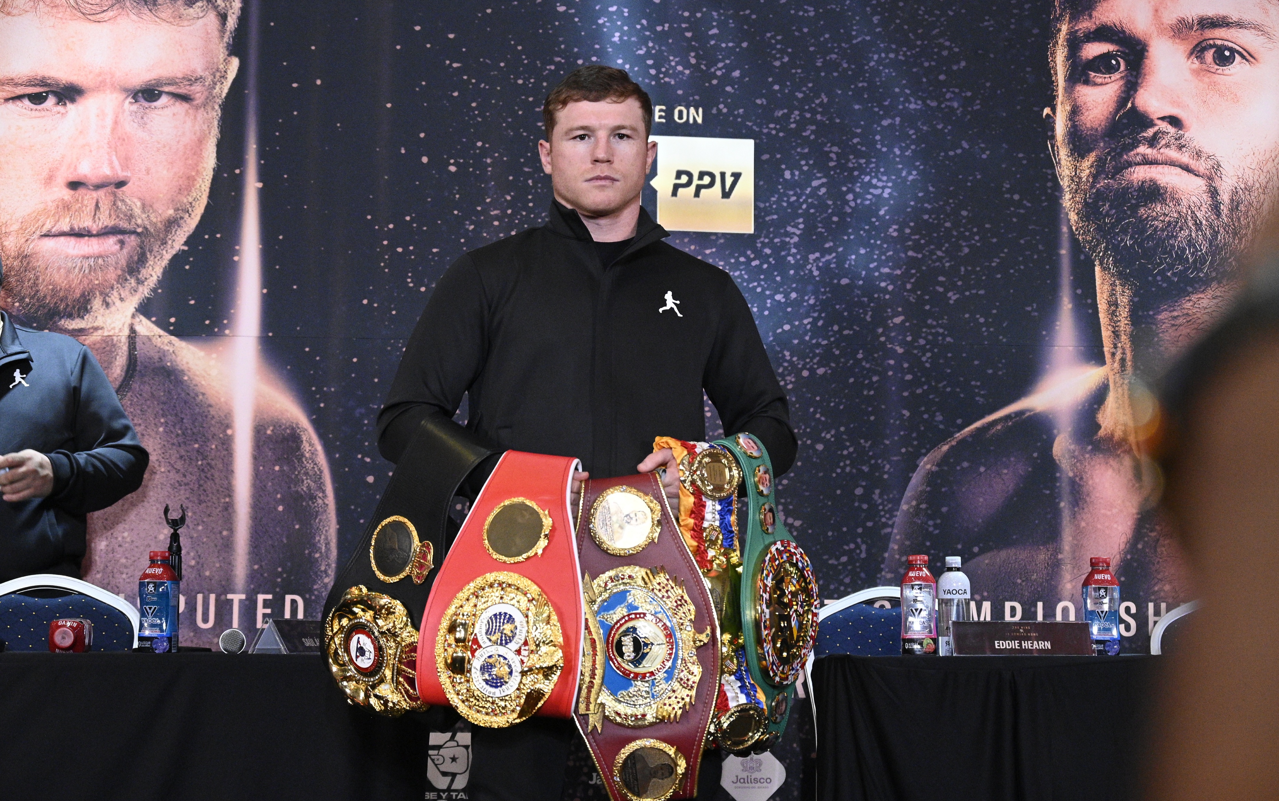 Boxing legend Canelo Álvarez and brothers prove sporting talent runs in ...