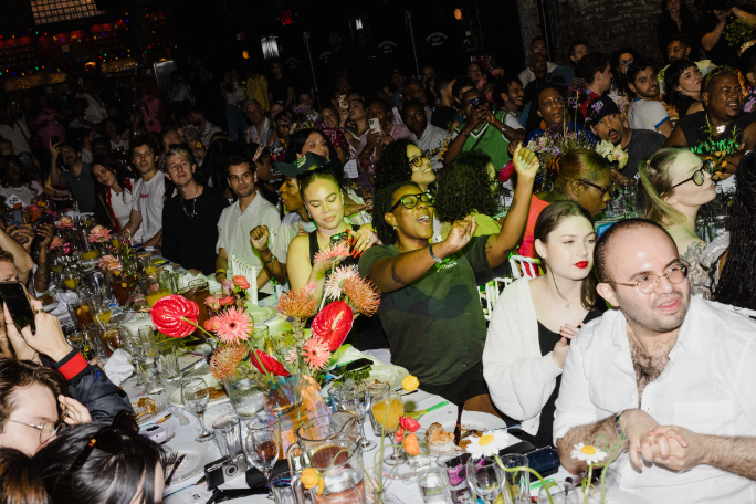 Drag queens combat threats by hosting record-breaking brunch | Guinness ...