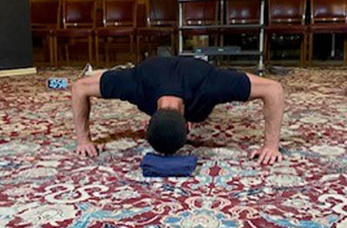 Man does 3,378 push ups in an hour, breaking record on seventh attempt ...