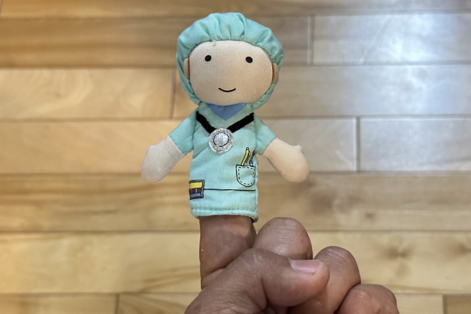 Dad with world's largest finger puppet collection was inspired by his ...