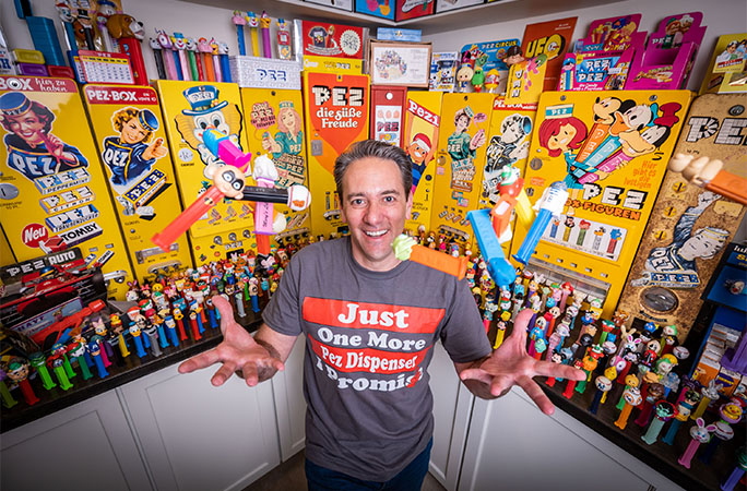 This man owns the largest PEZ dispenser collection in the world ...