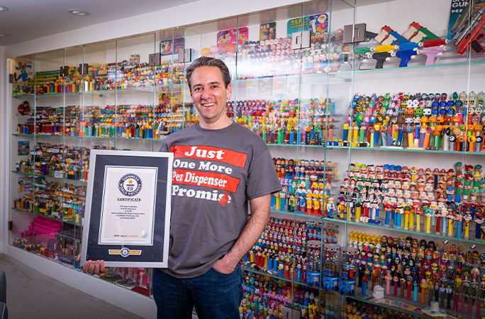 This man owns the largest PEZ dispenser collection in the world ...