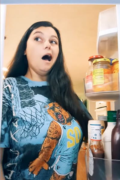 USA woman breaks loudest burp record with 107.3 decibel belch ...