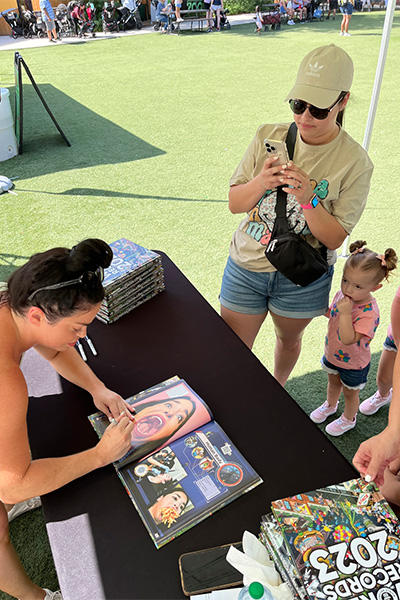 Wide-mouthed Sam Ramsdell joins in record-breaking celebrations at zoo ...