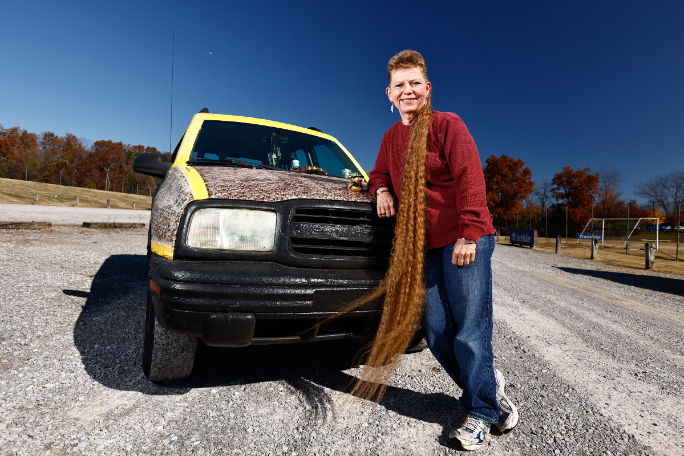 Business in the front, party in the back: Tennessee woman has longest ...