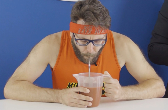 Leah Shutkever and Mike Jack face off in speed eating showdown ...