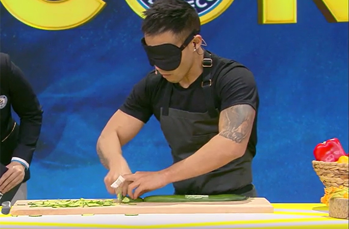 Bodybuilding chef beat cancer and became TikTok star with food slicing ...