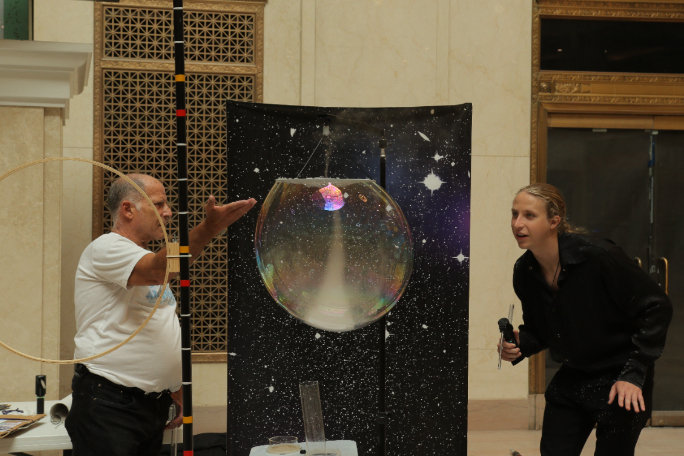Watch these bubblers create a tornado inside a soap bubble | Guinness ...