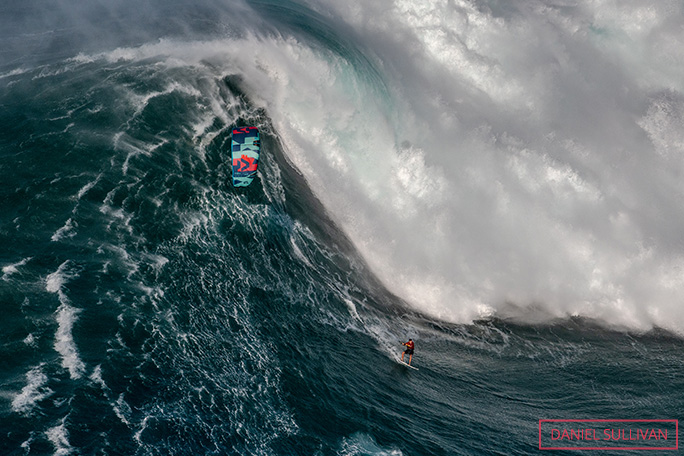 Hawaiian man conquers largest wave kitesurfed that's taller than the ...