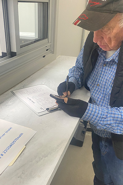 World's oldest truck driver still hitting the road at 90 and has no ...