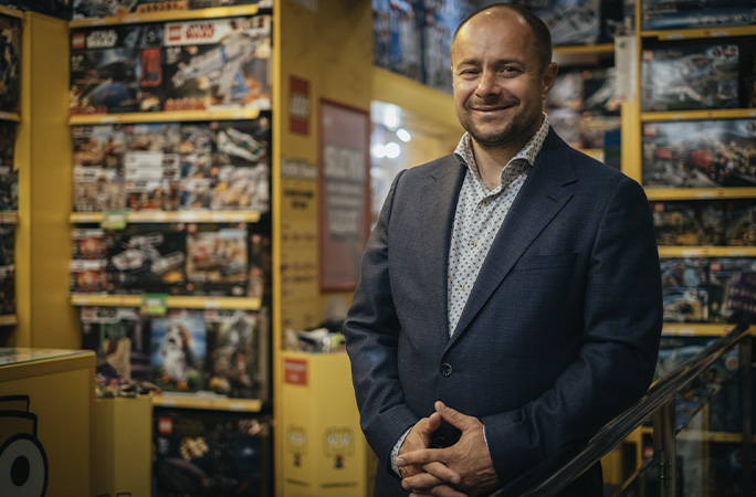 Man with record-breaking LEGO collection turns passion into profitable ...