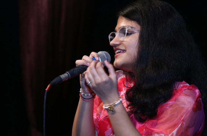 Teenager's nine-hour concert in 140 languages sends powerful climate ...