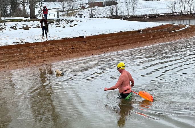 USA pastor braves freezing waters to become oldest male ice mile ...