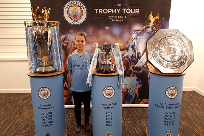 Rising freestyle-football star dispossesses her idol of clipper trick ...