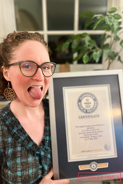 “It’s pretty weird looking”: Woman laps up record with tongue wider ...