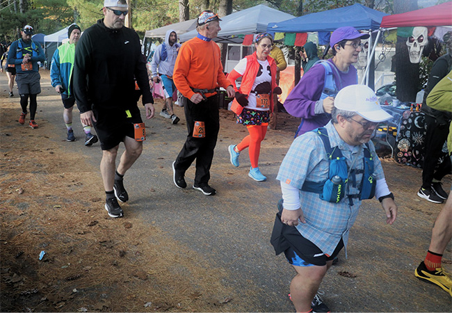 Man with dwarfism sets record after running ultramarathon against ...