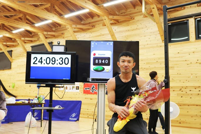 Japanese man does nearly 9,000 pull-ups in 24 hours to break record ...