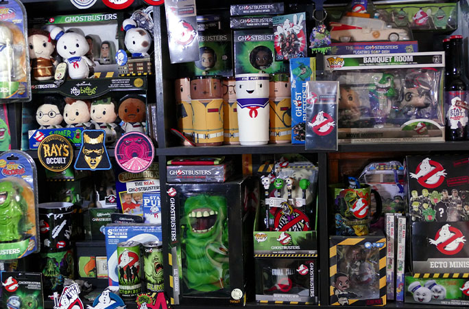Ghostbusters superfan breaks record with spookily large collection ...