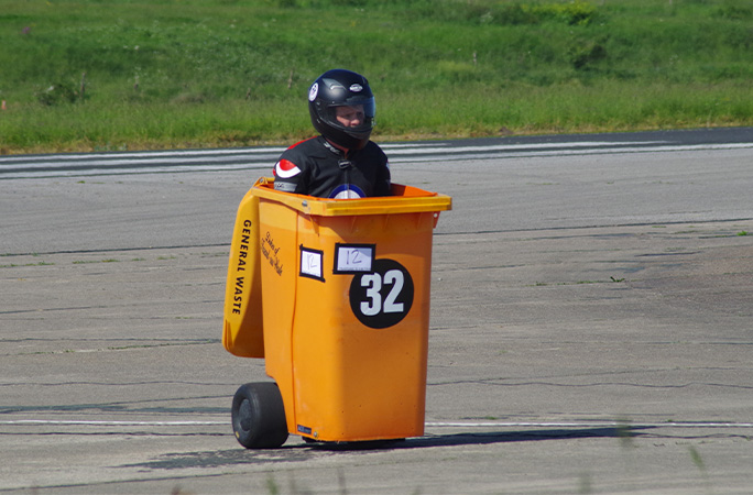 Crafty inventor builds world's fastest wheelie bin that could hit up to ...