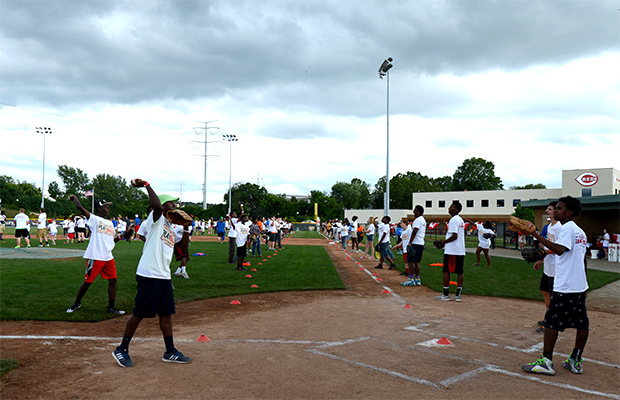 MLB and Cincinnati Reds play catch with thousands of fans and score ...