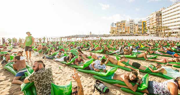Video: Spanish beer brand breaks four beach-themed records including ...