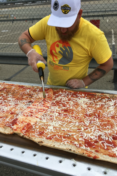 Mile-long pizza breaks a world record in California | Guinness World ...