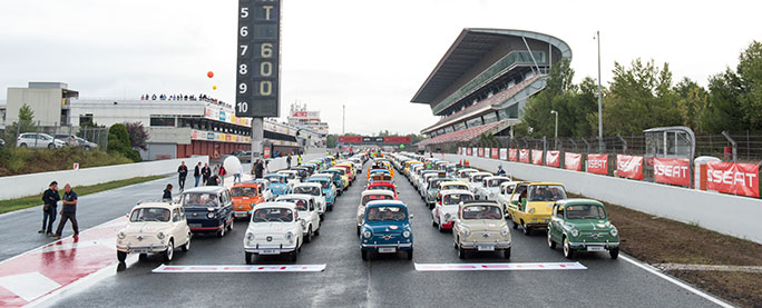 Largest parade of SEAT cars takes place in Spain | Guinness World Records
