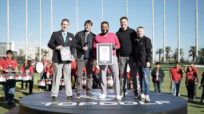 "Black-ish" star Anthony Anderson swings the world’s longest usable ...