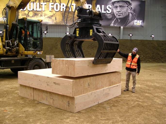 Cat machines set record playing the world’s largest game of Jenga ...