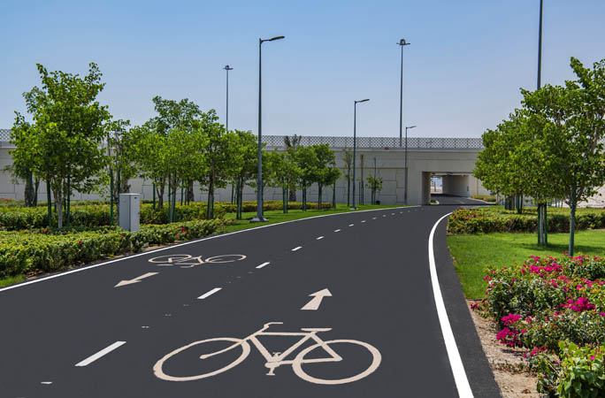 The longest continuous cycle path in the world laid in Qatar | Guinness ...