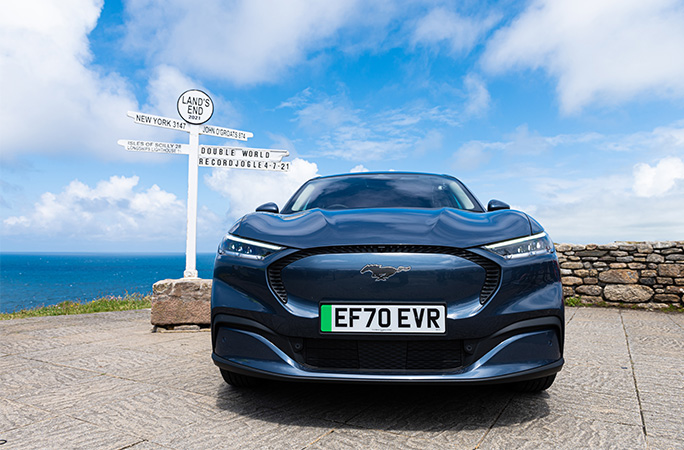 Let’s go electric: amazing electric car journey across the UK breaks ...