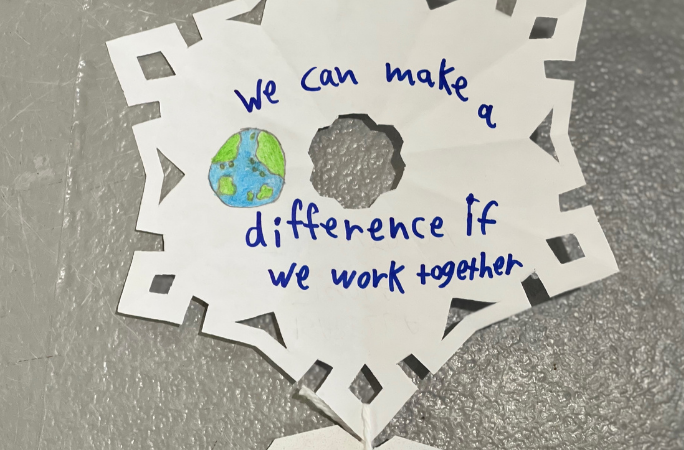 Canadian children create world’s longest chain of paper snowflakes ...