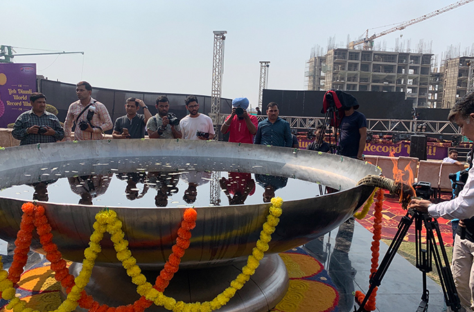 Dazzling Diwali oil lamp display breaks record in India | Guinness ...