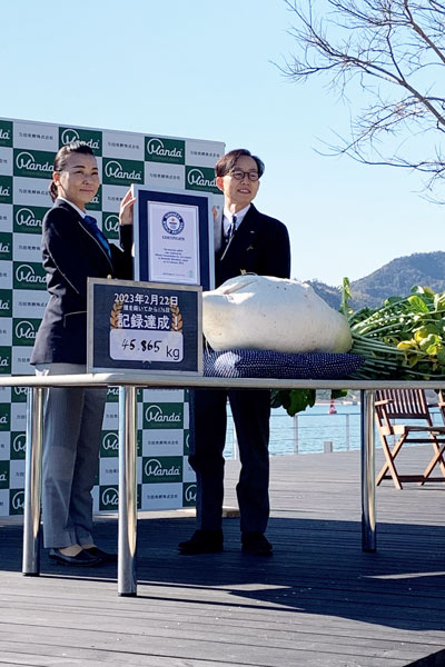 Giant radish that weighs as much as a baby hippo is officially world's ...