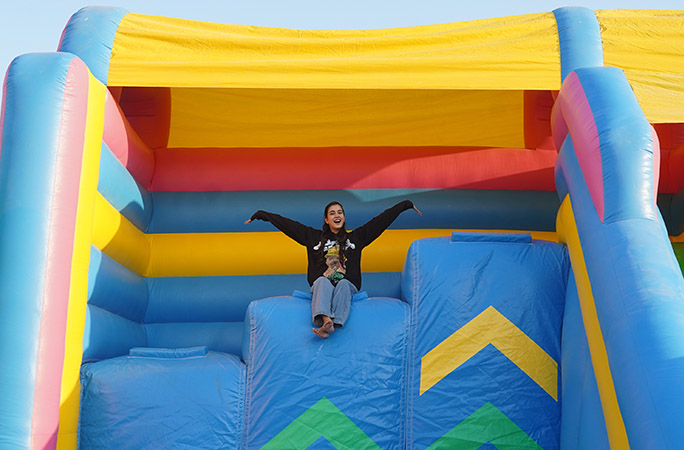 Visitors jump for joy on the world’s largest bouncy castle | Guinness ...