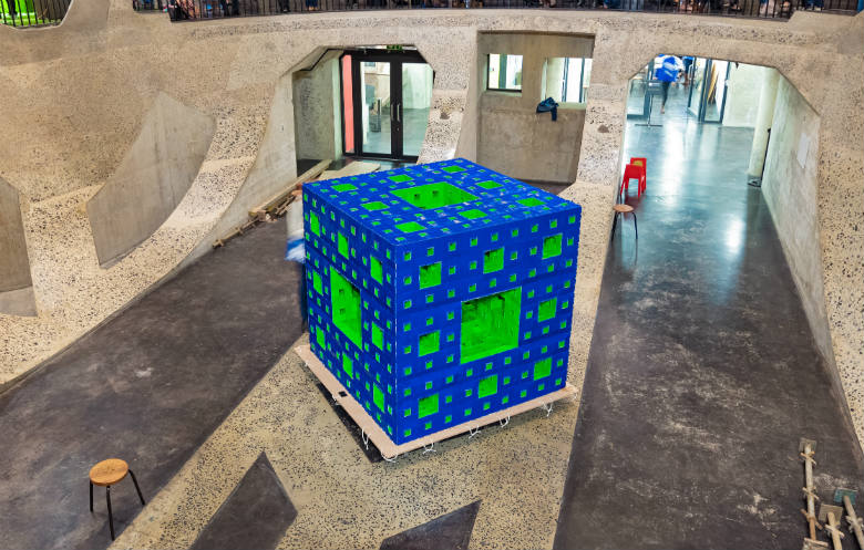 Largest Menger sponge | Guinness World Records